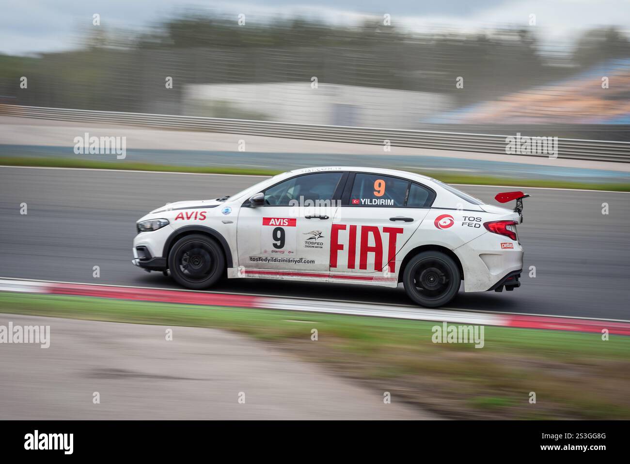 ISTANBUL, TURKIYE - SEPTEMBER 07, 2024: Race Car in Istanbul Park ...