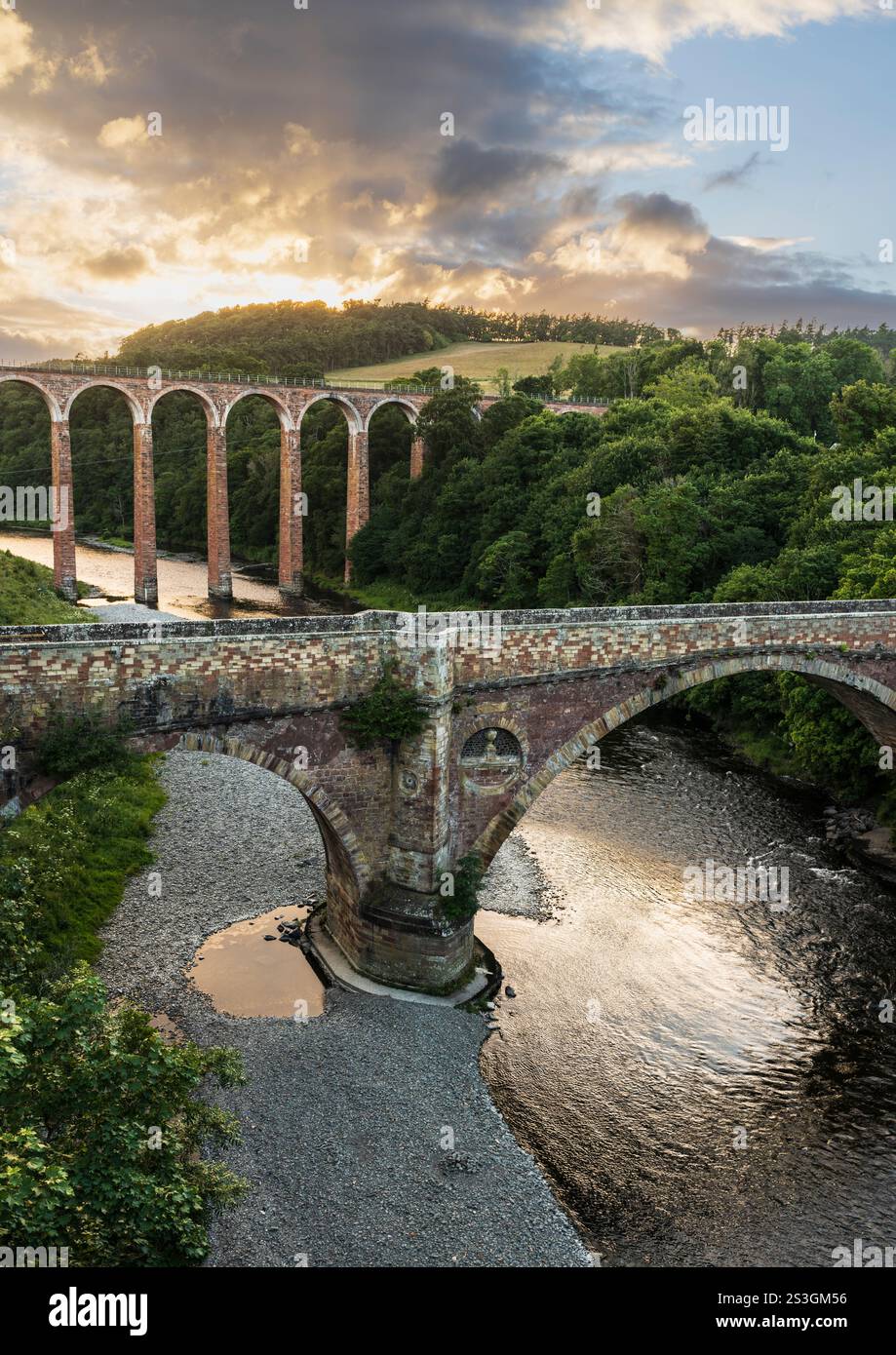 Leaderfoot Viaduct, disused Victorian feat of railway engineering ...