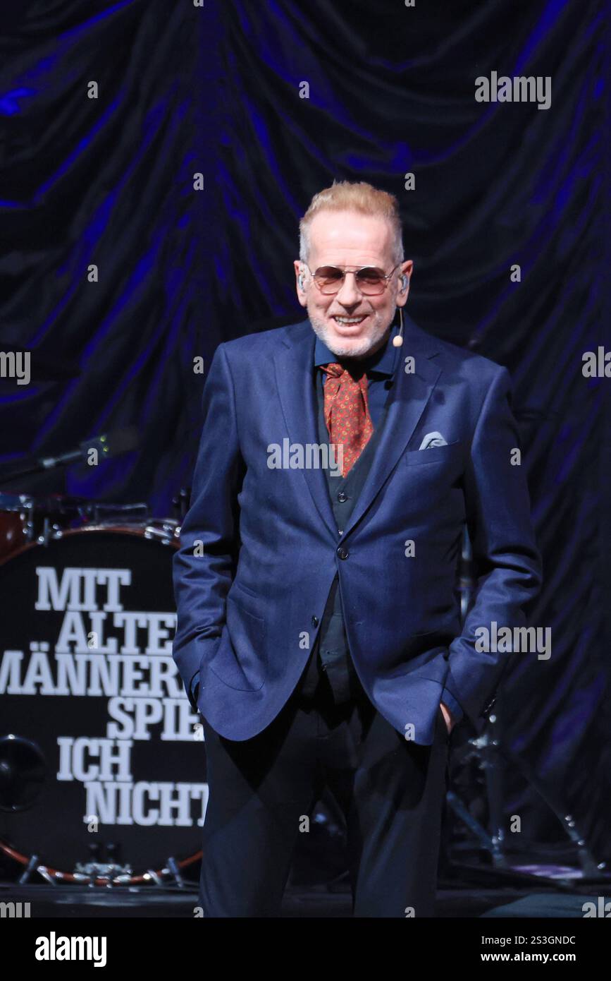 09.01.2025, Bertram Engel, live im Theater am Potsdamer Platz, Berlin, Drummer, Schlagzeuger im ...
