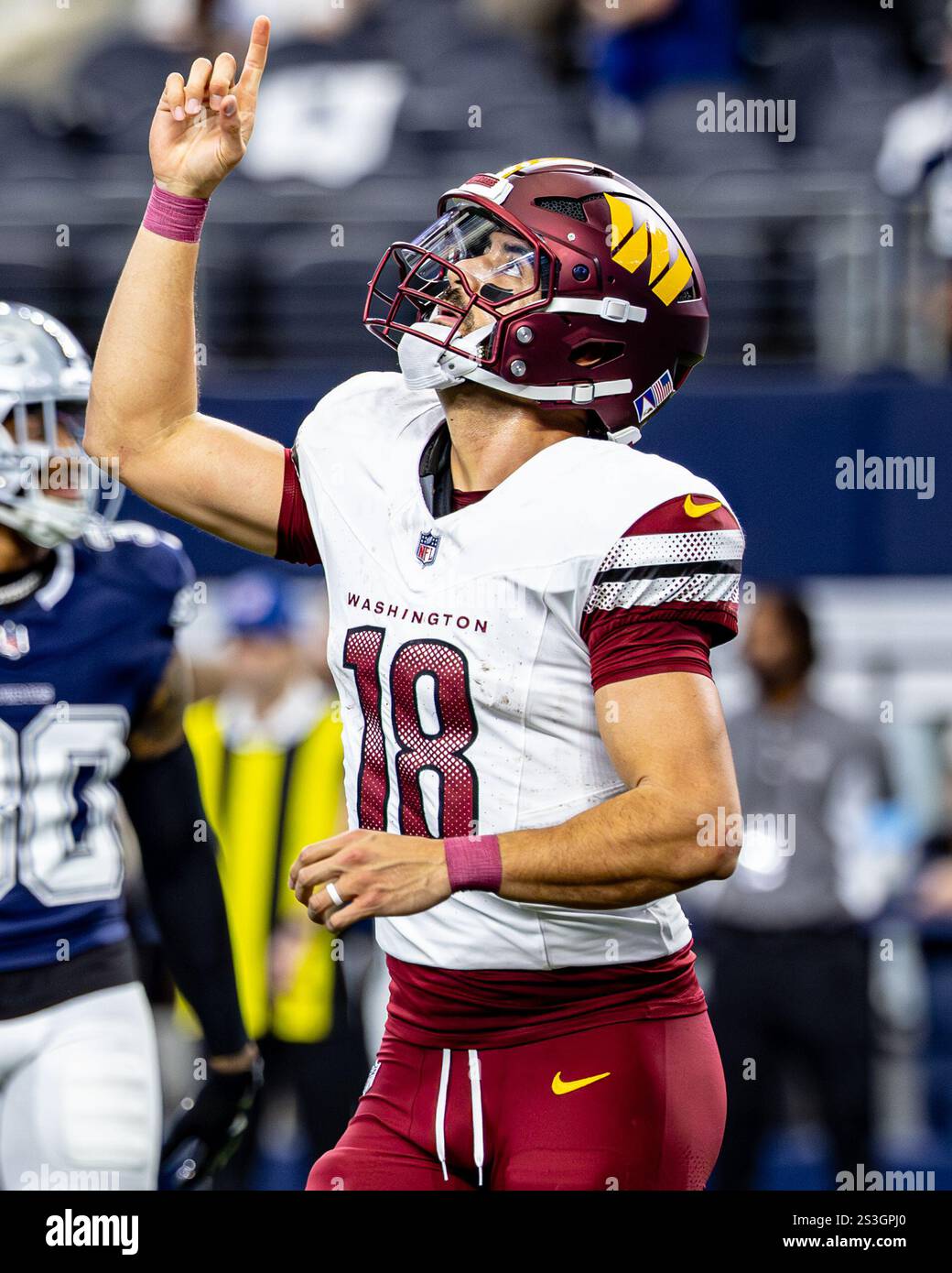 Arlington, United States. 05th Jan, 2025. Washington Commanders ...