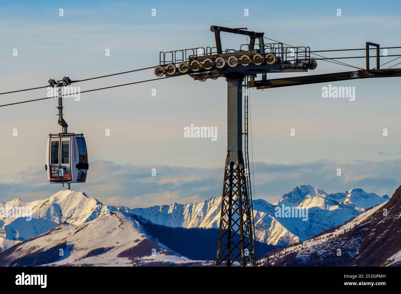 Piani di Bobbio, Italy - 24.12.2022: Cable car glide past steel support ...