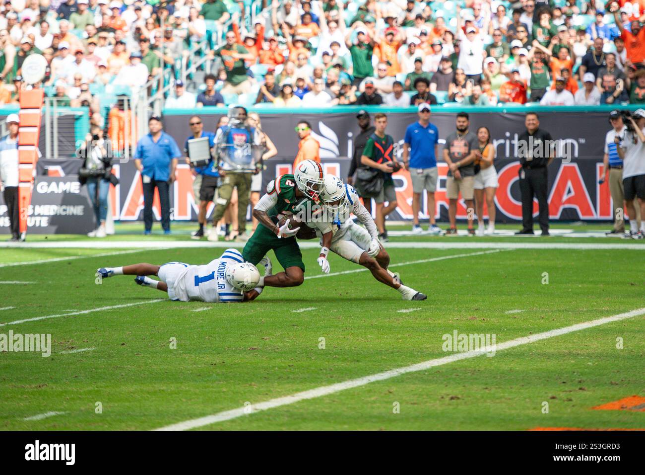 Duke safety Terry Moore Jr. (1) and cornerback Kimari Robinson (5 ...