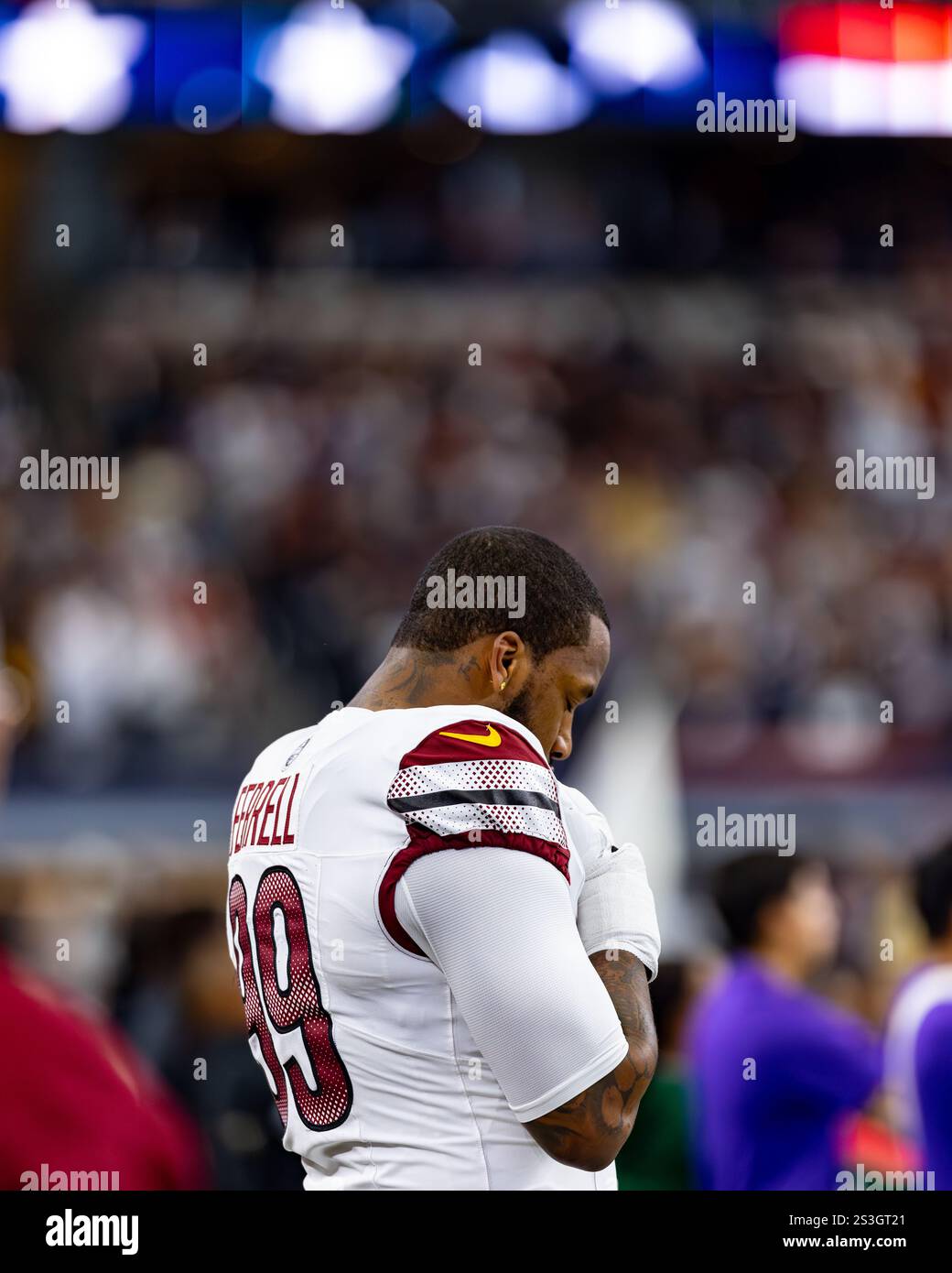 Arlington, United States. 05th Jan, 2025. Washington Commanders ...