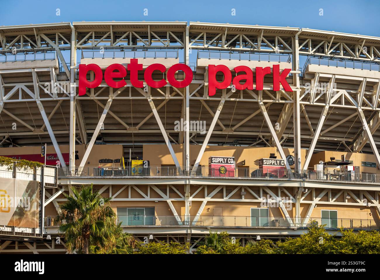 Petco Park sign. San Diego, California Stock Photo - Alamy