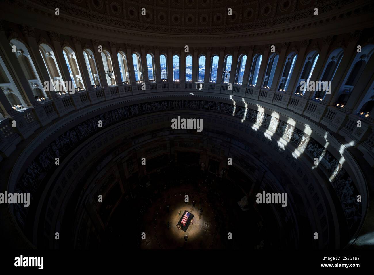 The flag-draped casket of former President Jimmy Carter lies in state ...