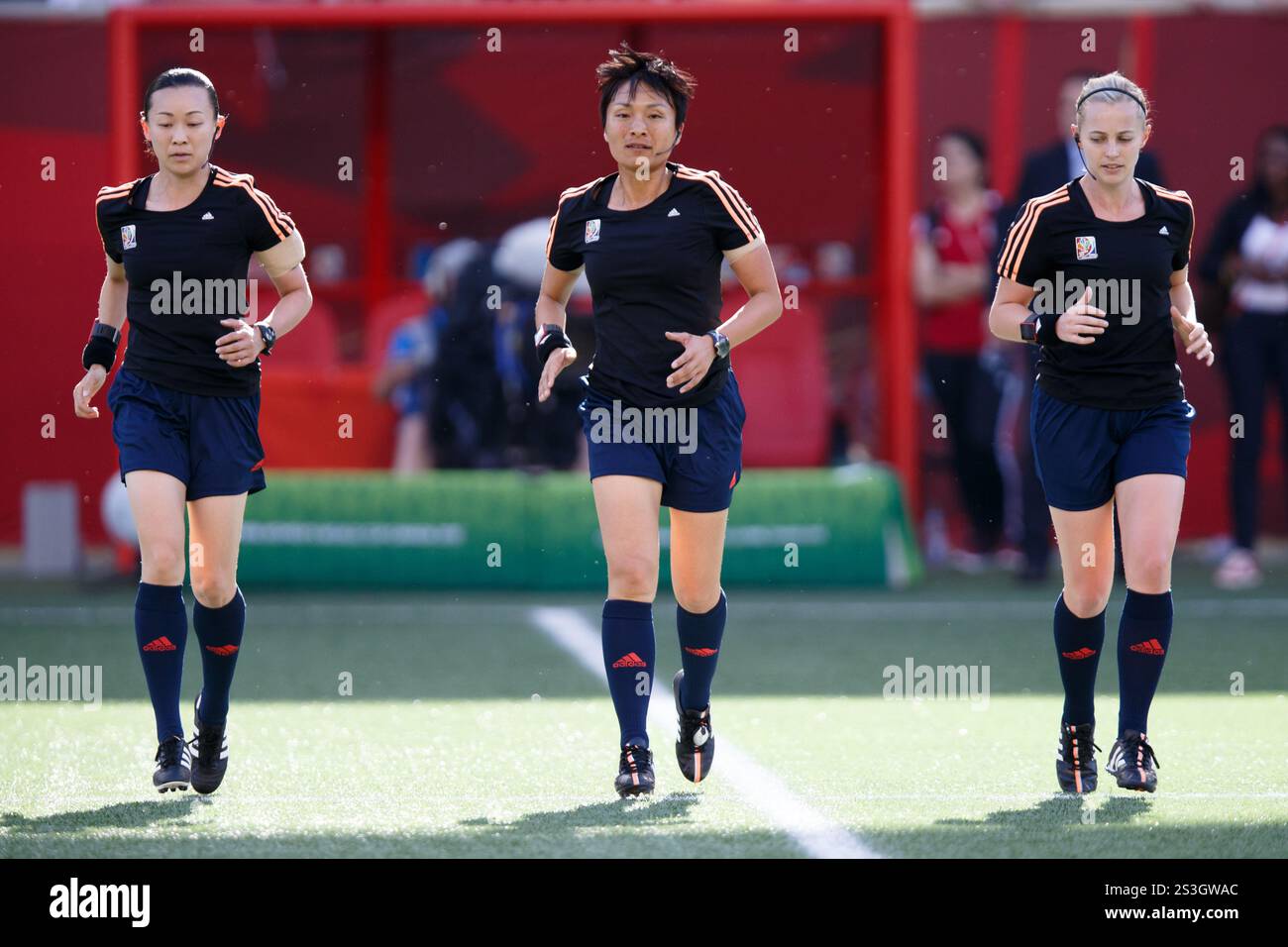 Female football referees hi-res stock photography and images - Alamy