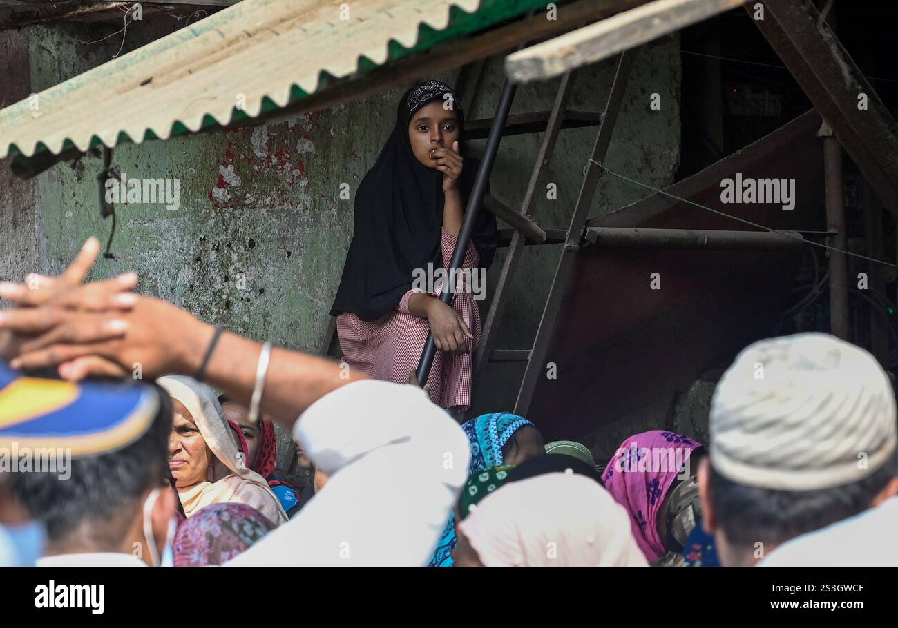 MUMBAI, INDIA - JANUARY 9: Hundreds of residents from the Bharat Nagar ...