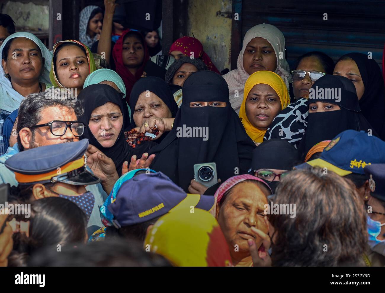 MUMBAI, INDIA - JANUARY 9: Hundreds of residents from the Bharat Nagar ...