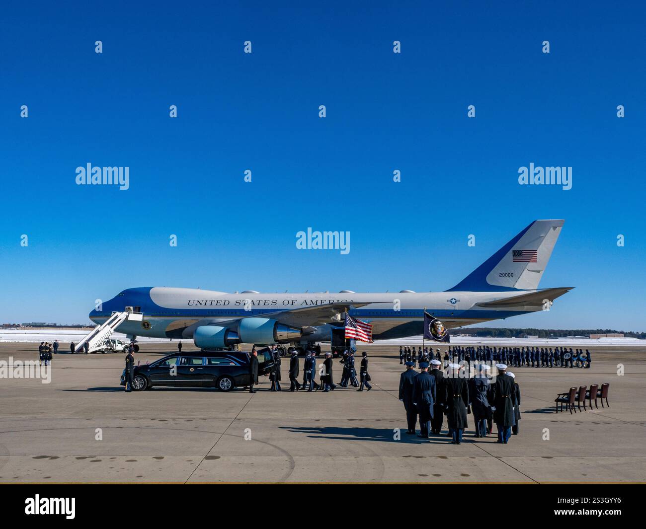 Joint Base Andrews, Maryland, USA. 9th Jan, 2025. Military pall bearers ...