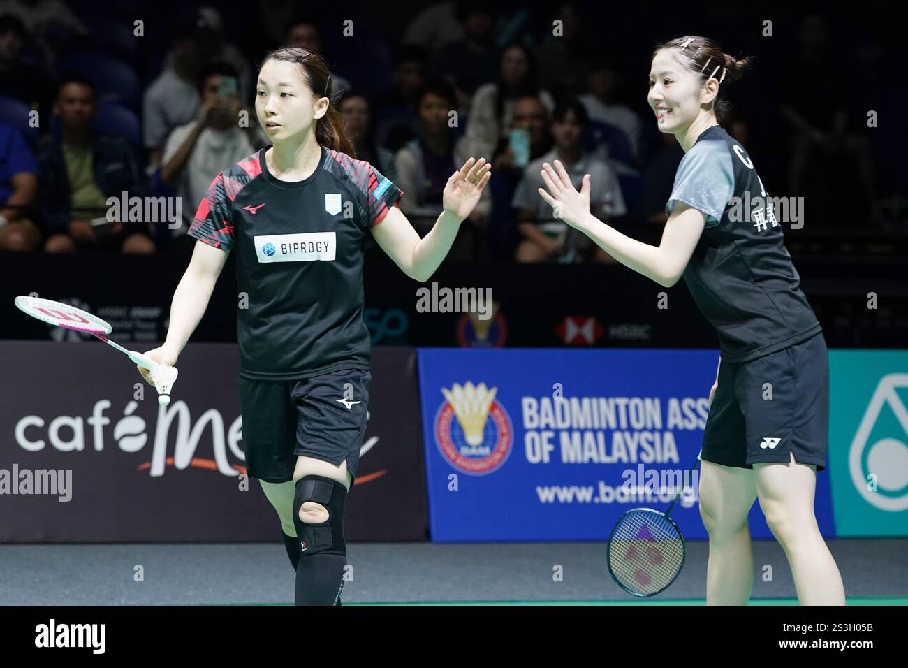 Axiata Arena, Kuala Lumpur, Malaysia. 9th Jan, 2025. Misaki Matsutomo (JPN), Chiharu Shida (JPN ...