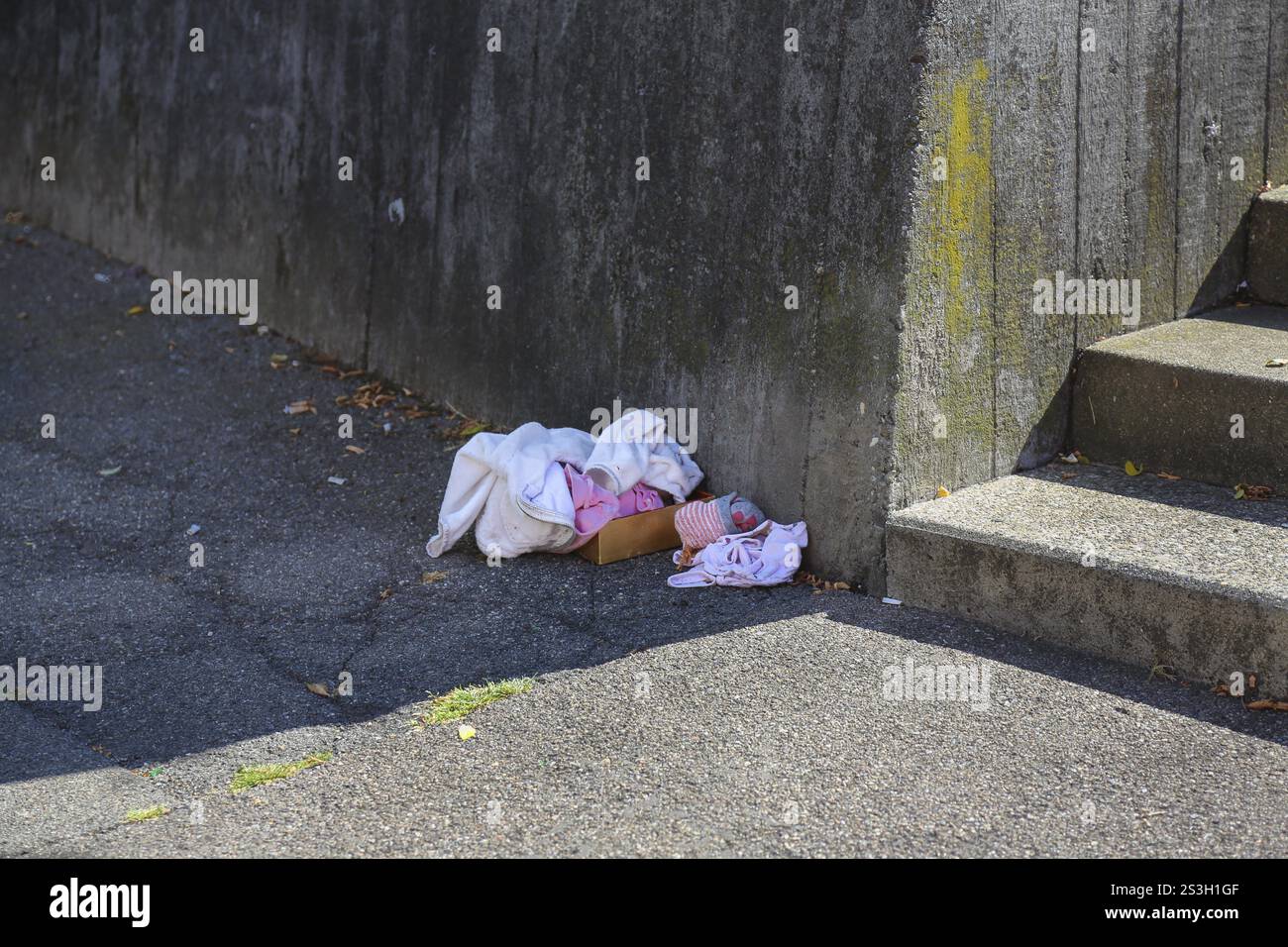 Littering, littering of public spaces, rubbish, waste, pollution ...