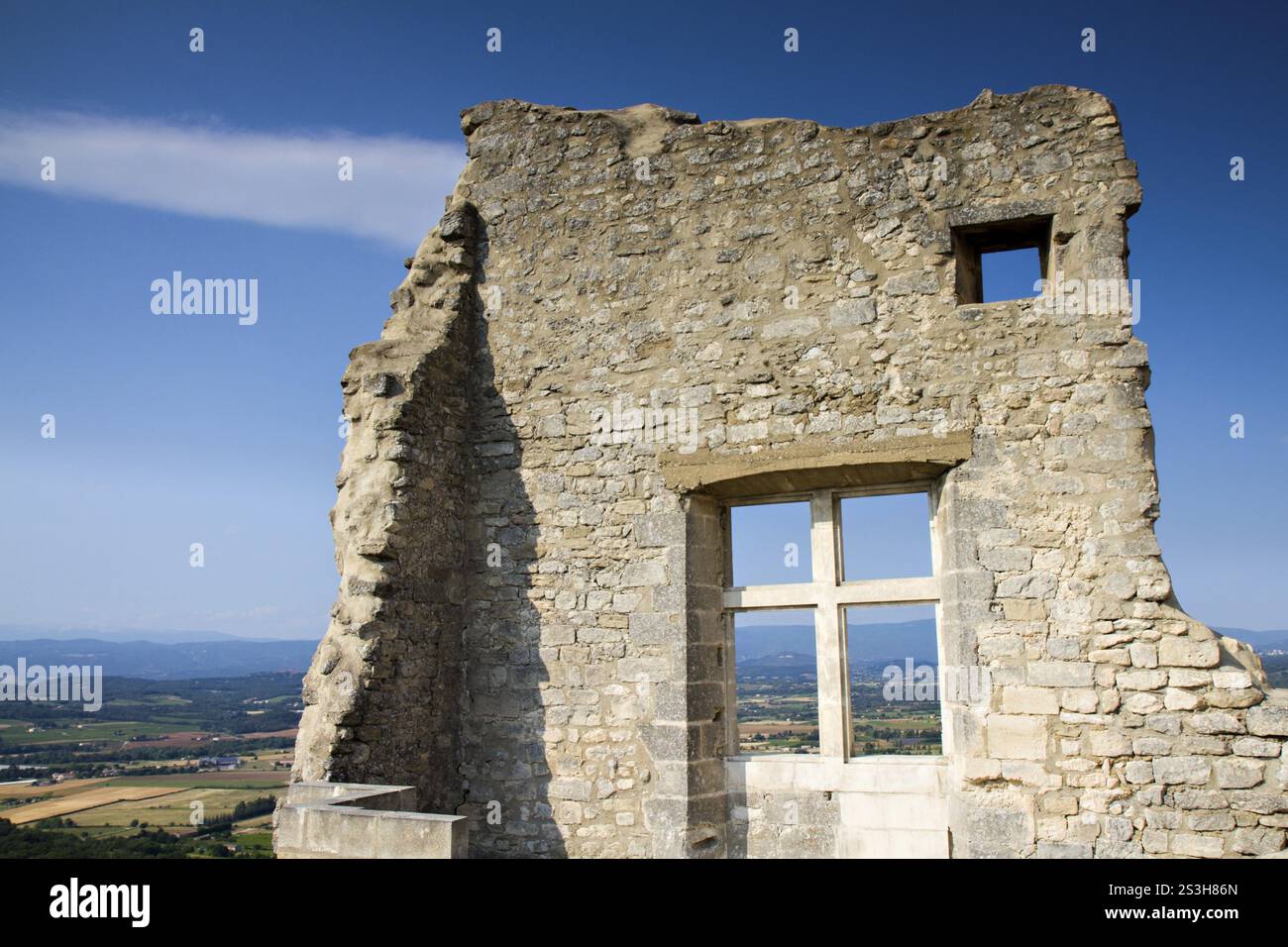 Lacoste schloss hi-res stock photography and images - Alamy