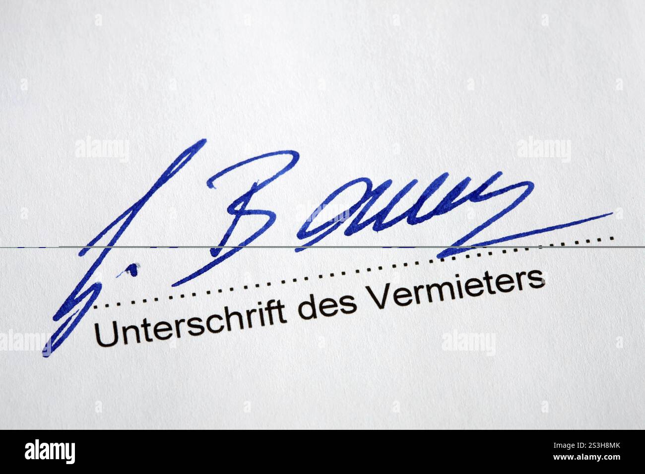 Signature of the landlord under a new tenancy agreement Stock Photo - Alamy