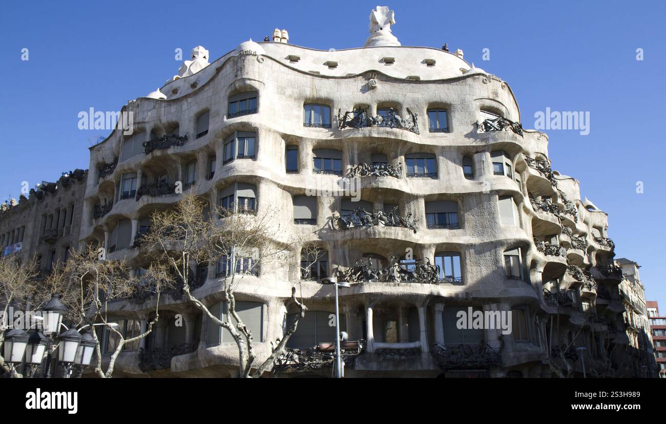 Modernisme style architecture, Casa Mila - La Pedrera built during the ...