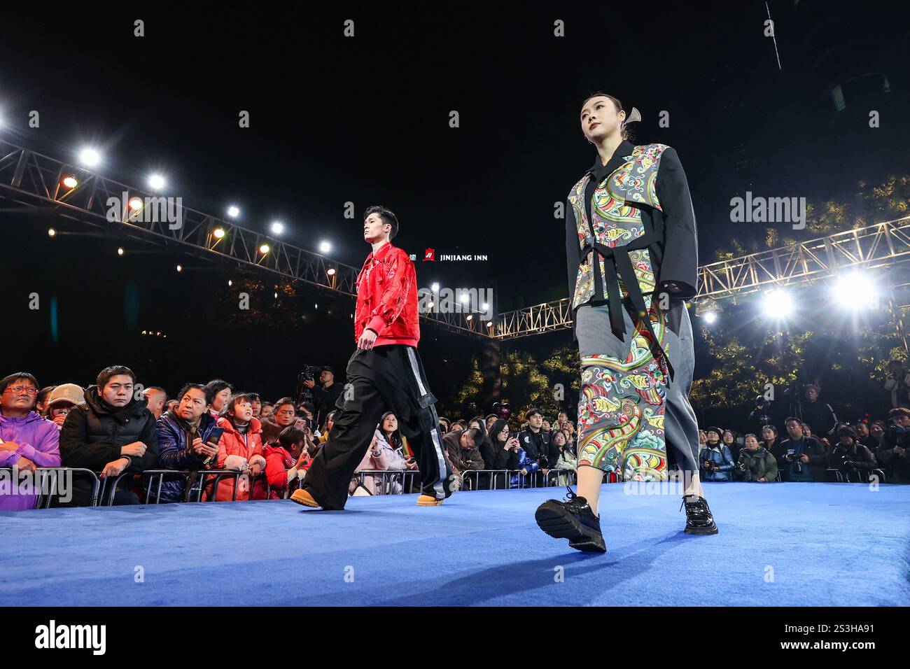 Gu axin yang chunlin hi-res stock photography and images - Alamy