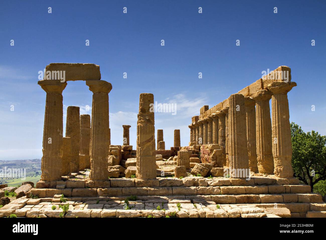 Ancient Greek Temple of Juno, Agrigento, Sicily, Italy, Europe Stock ...