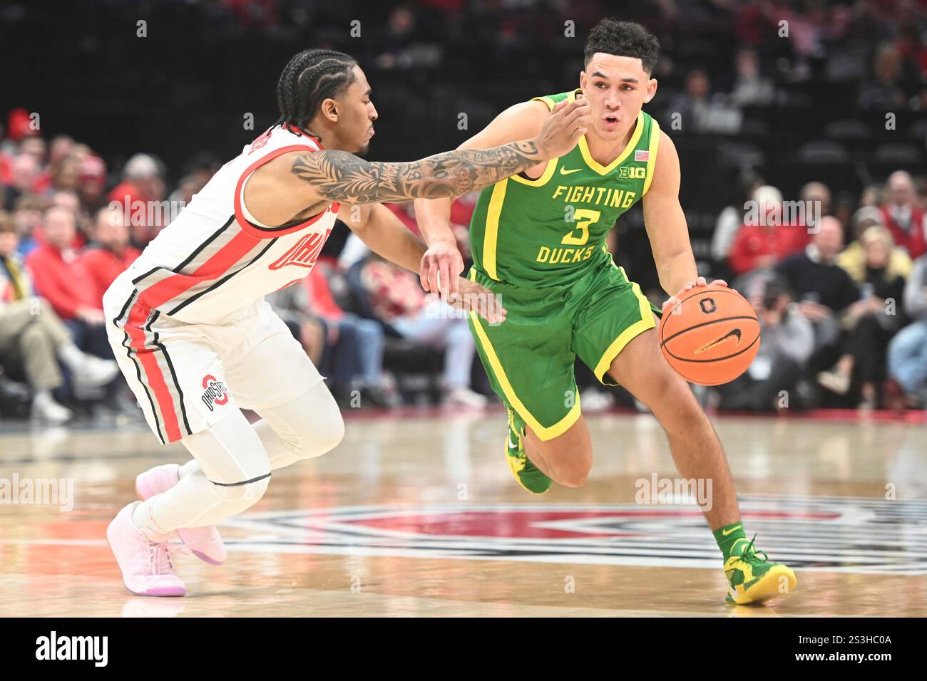 January 9, 2025: Oregon Ducks guard Jackson Shelstad (3) handles the ...