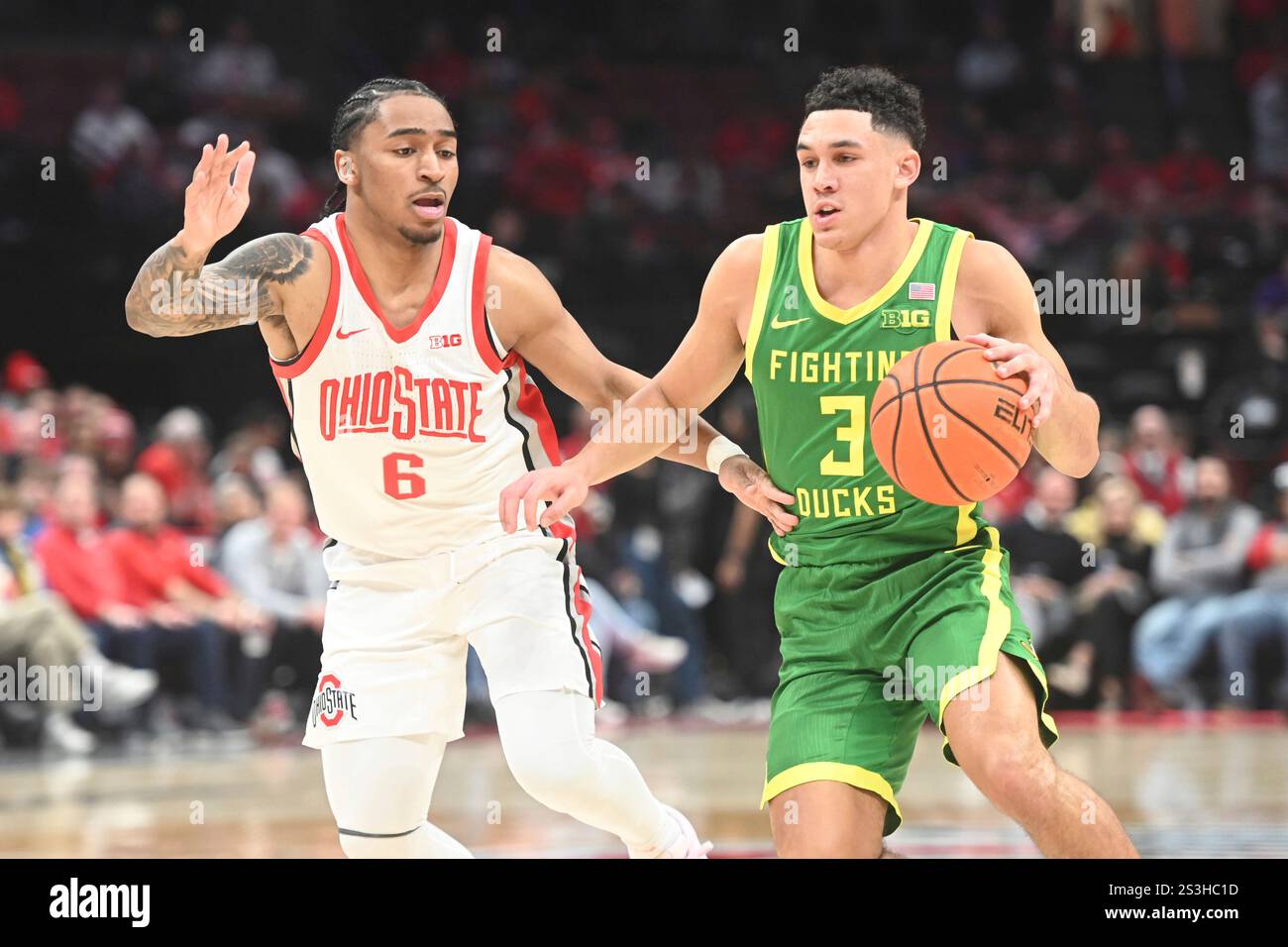 January 9, 2025: Oregon Ducks guard Jackson Shelstad (3) handles the ...