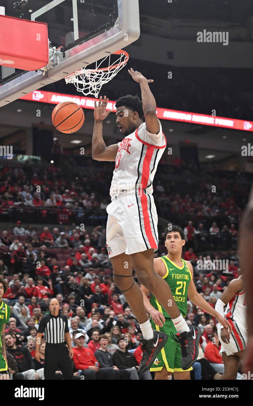 January 9, 2025: Ohio State Buckeyes forward Sean Stewart (13) slam ...