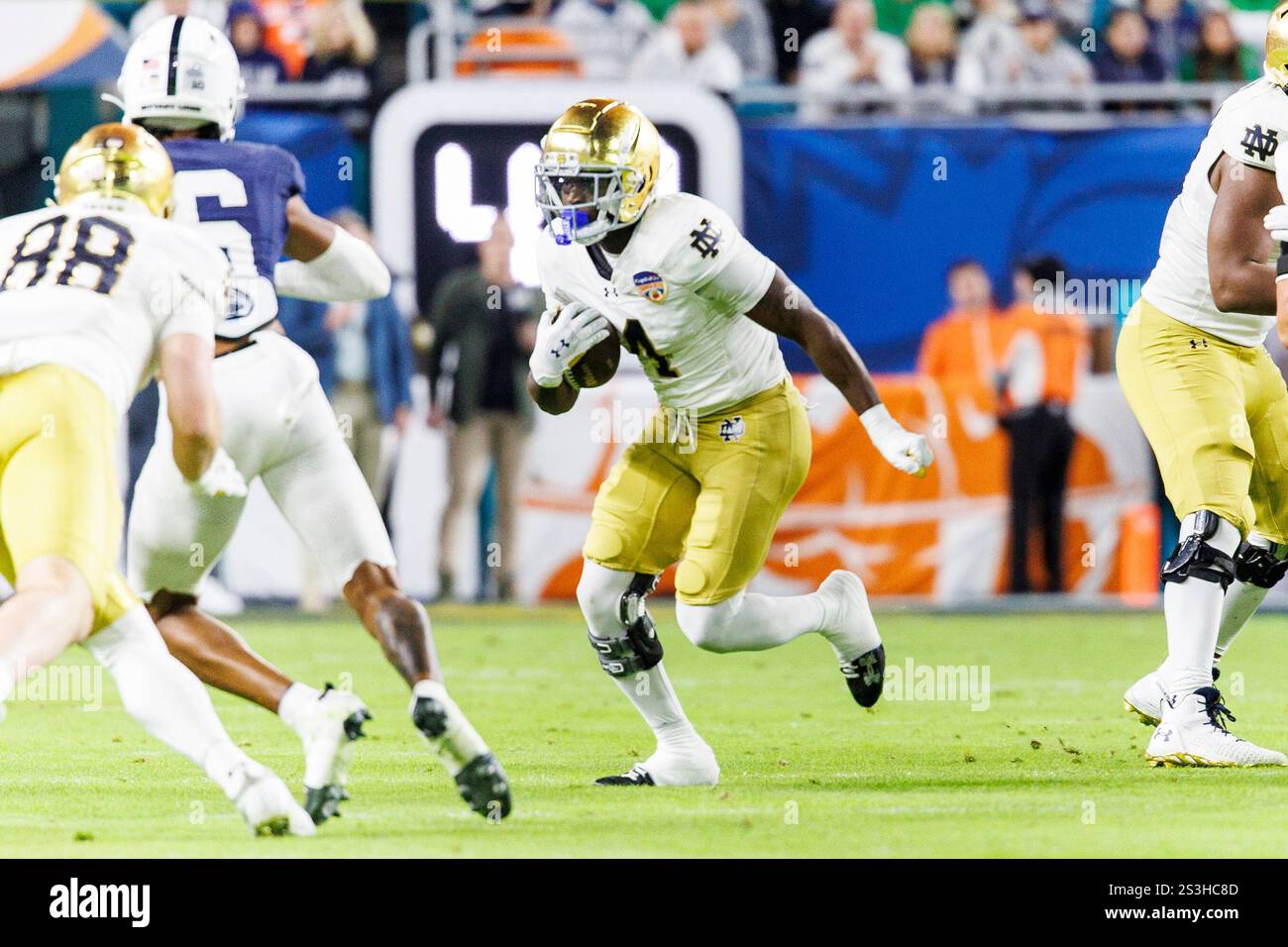 Miami Gardens, Florida, USA. 09th Jan, 2025. Notre Dame running back Jeremiyah Love (4) runs ...
