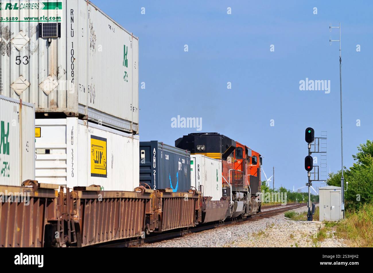 Kernan, Illinois, USA. A Burlington Northern Santa Fe intermodal ...