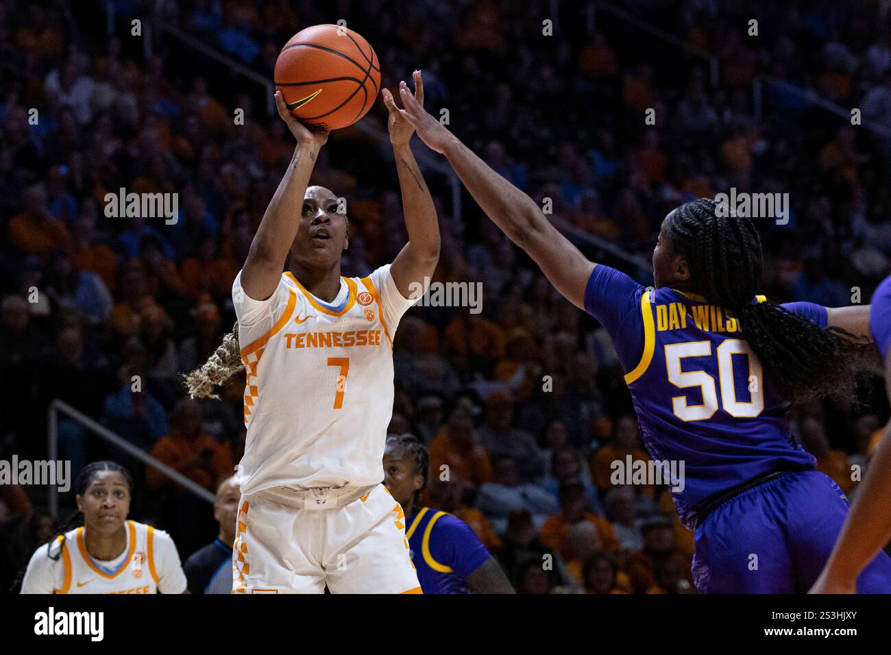 Tennessee guard Samara Spencer (7) shoots over LSU guard Shayeann Day ...