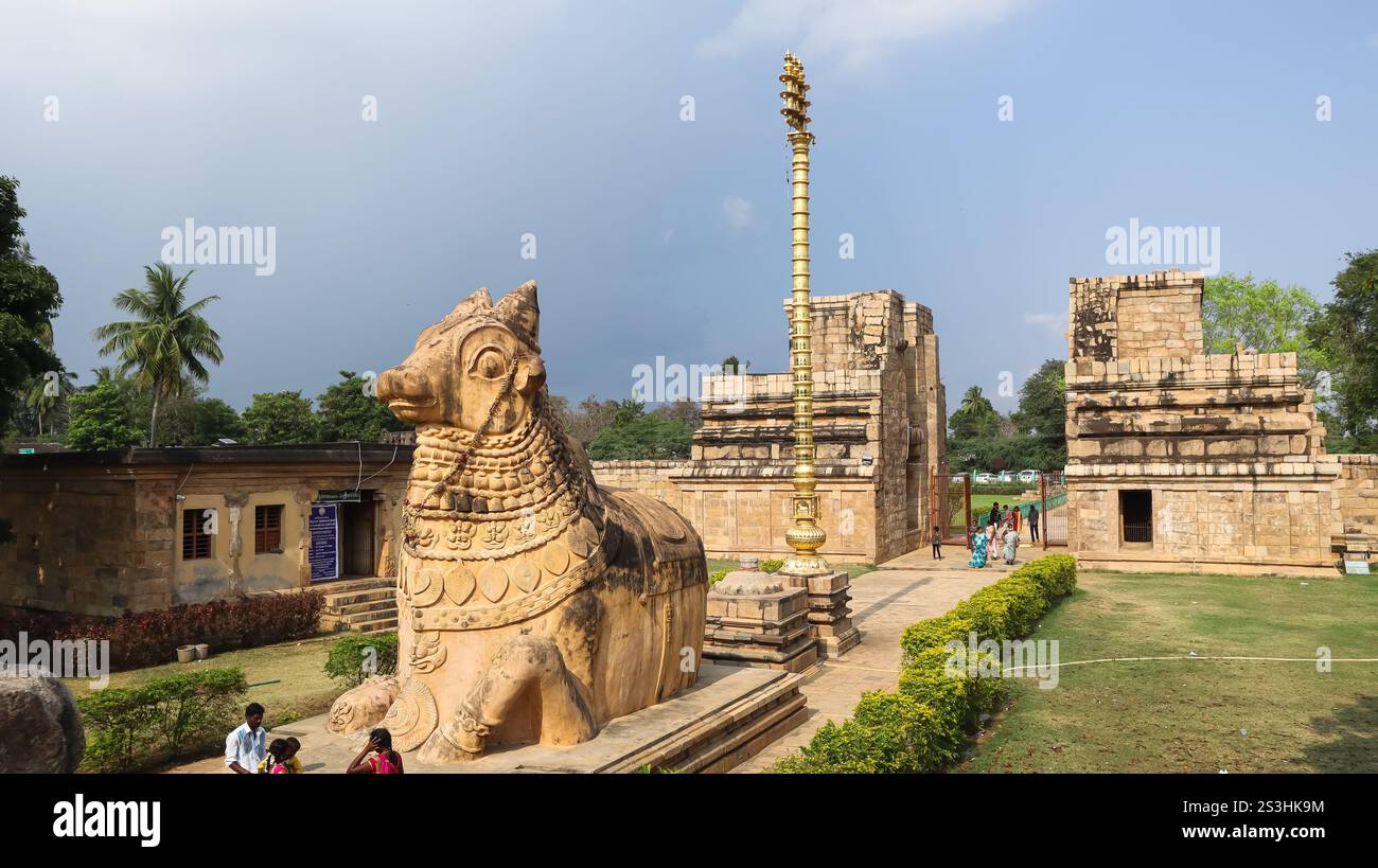 Big Sculpture of Nandi in Front of Brihadeeshwara Temple, UNESCO ...