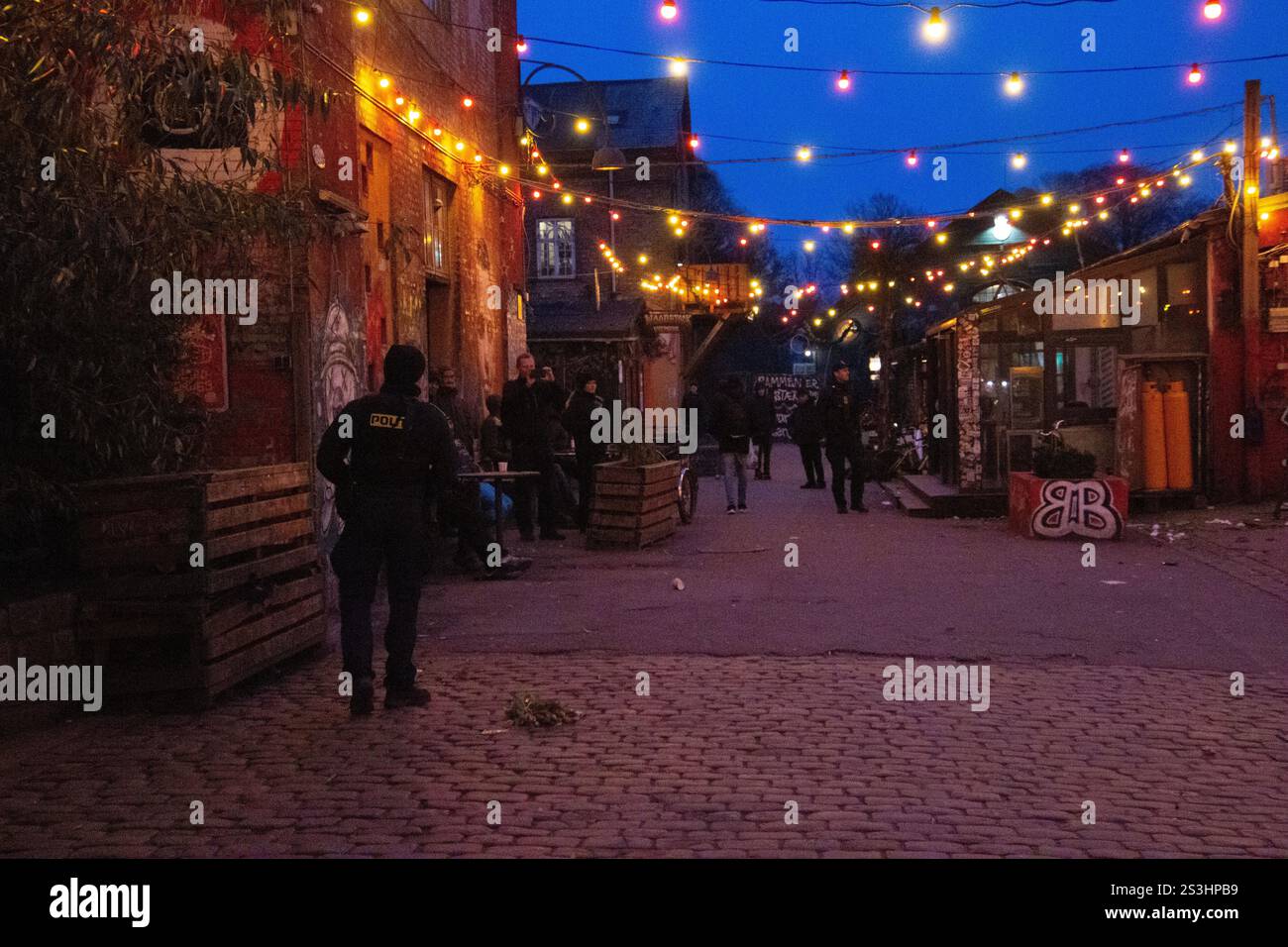 The Copenhagen police are patrolling Pusher Street with officers.Police ...