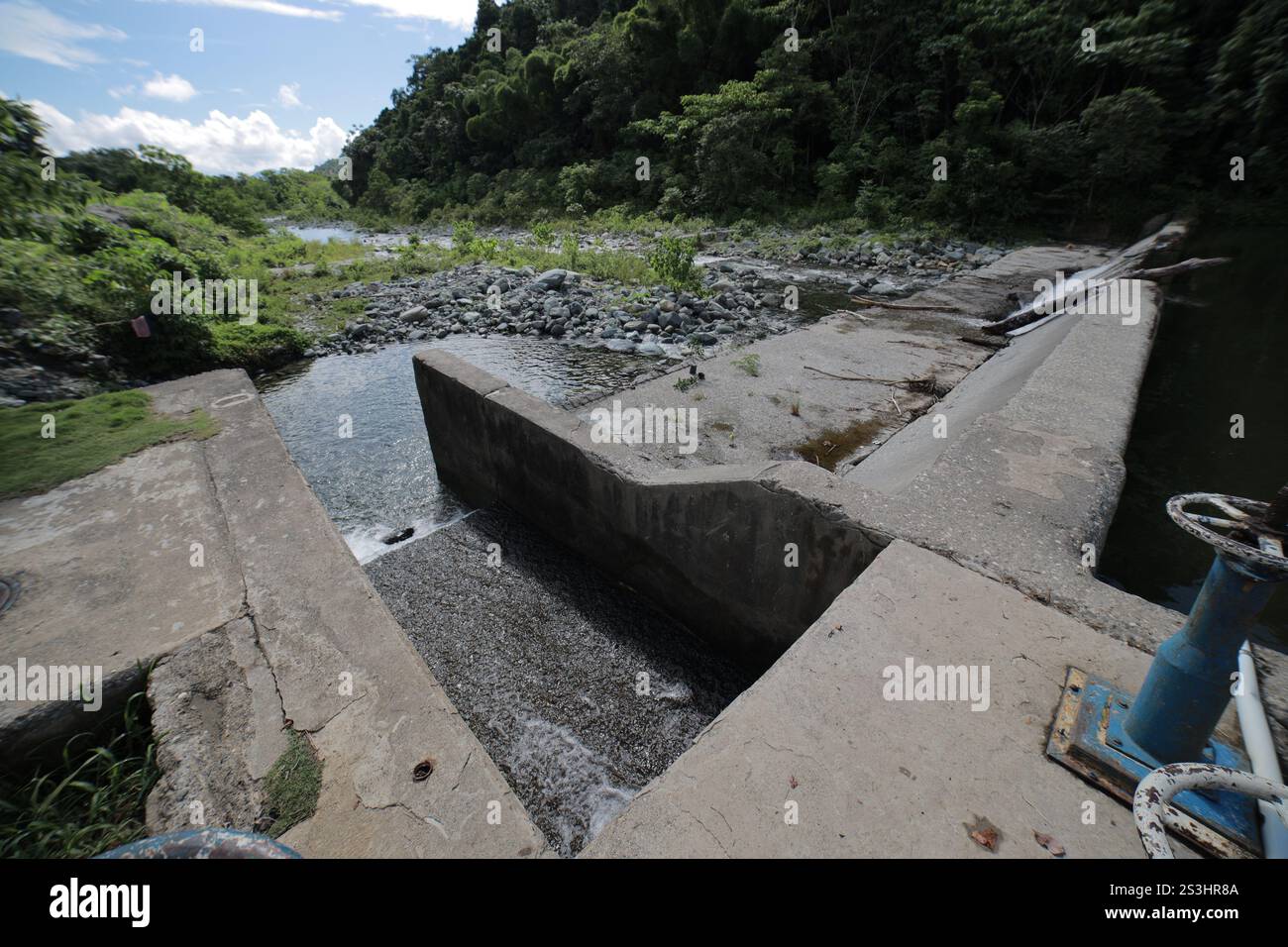 Water intake hi-res stock photography and images - Alamy