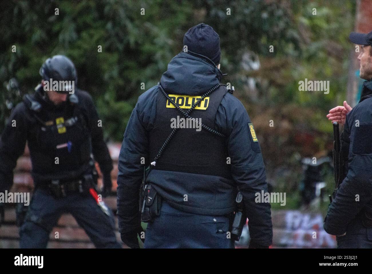 The Copenhagen police are dismantling hashish stalls and closing Pusher ...