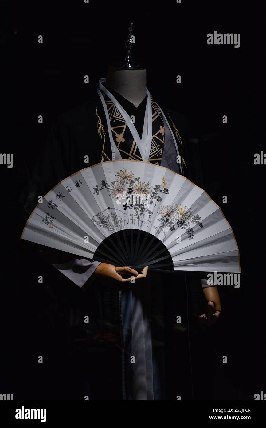 Traditional Chinese fan with floral embroidery in Asian Arts Museum ...