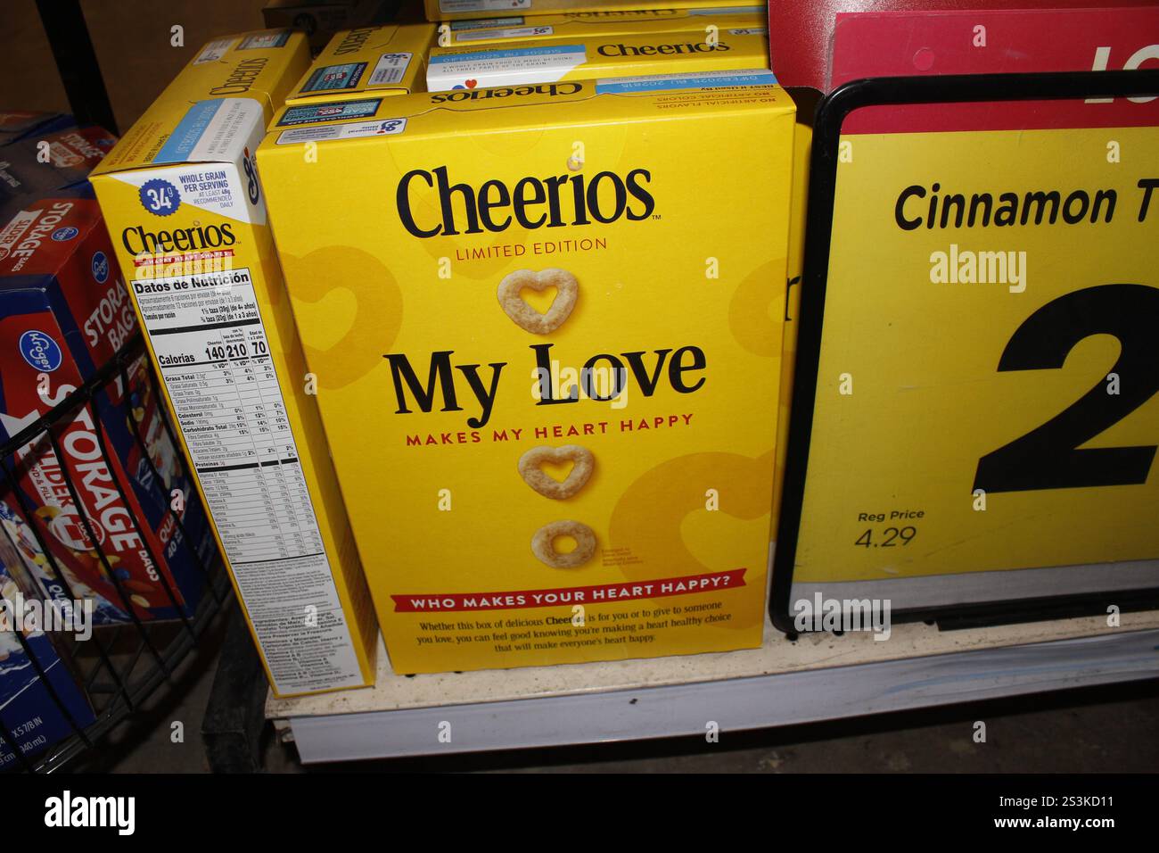 General Mills Cheerios in boxes on a shelf shot closeup Stock Photo - Alamy