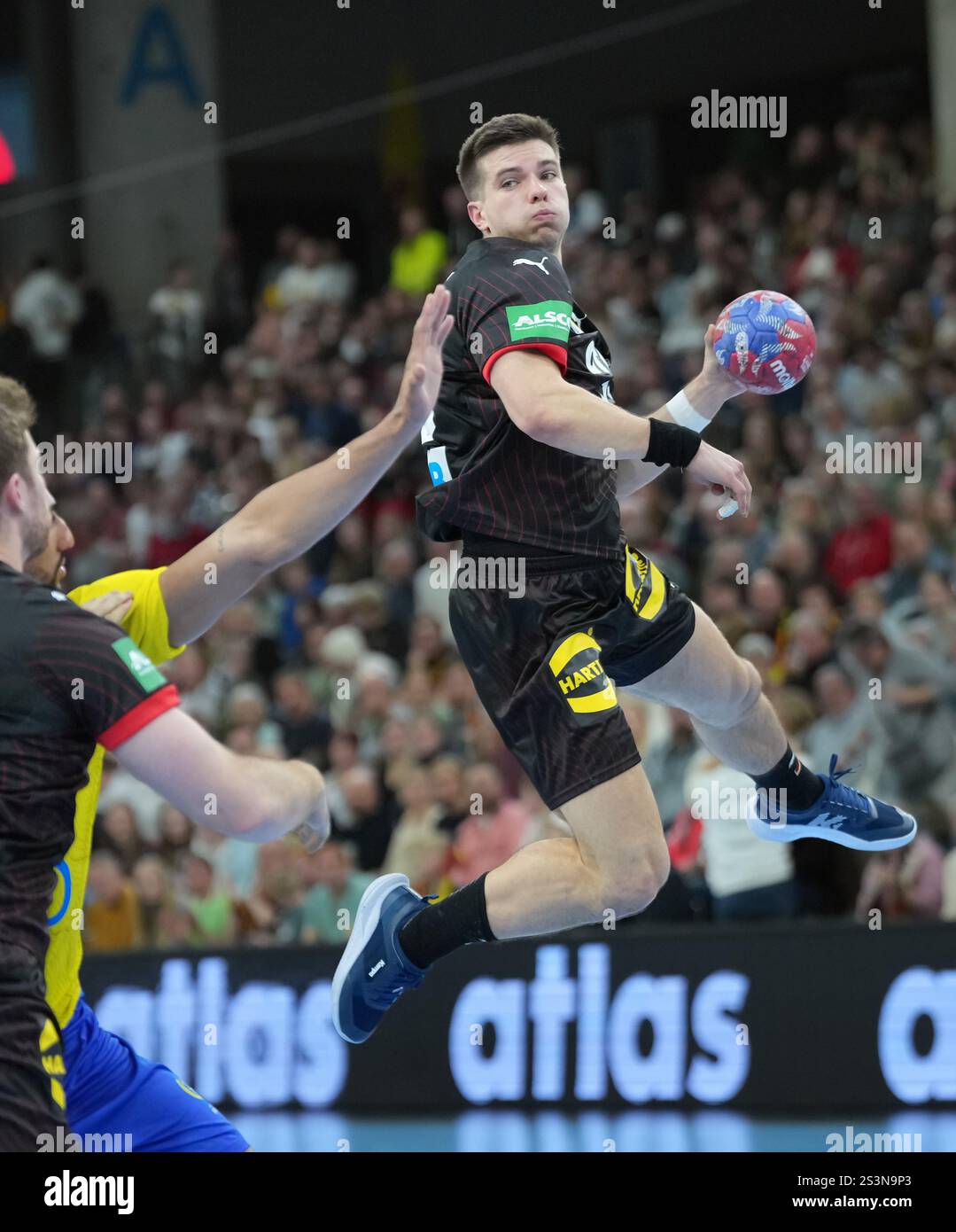 Flensburg, Germany. 09th Jan, 2025. Handball: International match ...