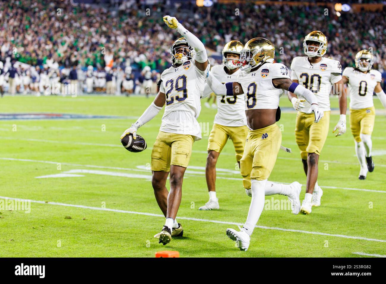 January 09, 2025: Notre Dame defensive back Christian Gray (29 ...