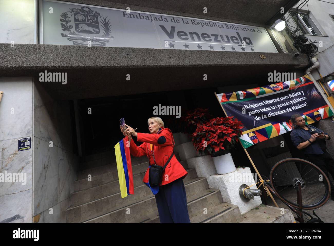 Venezuelans Protest Against Arrest of Maria Corina Machado Venezuelan ...
