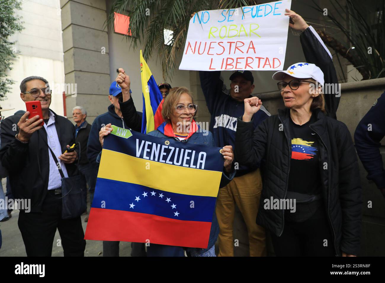 Venezuelans Protest Against Arrest of Maria Corina Machado Venezuelan ...