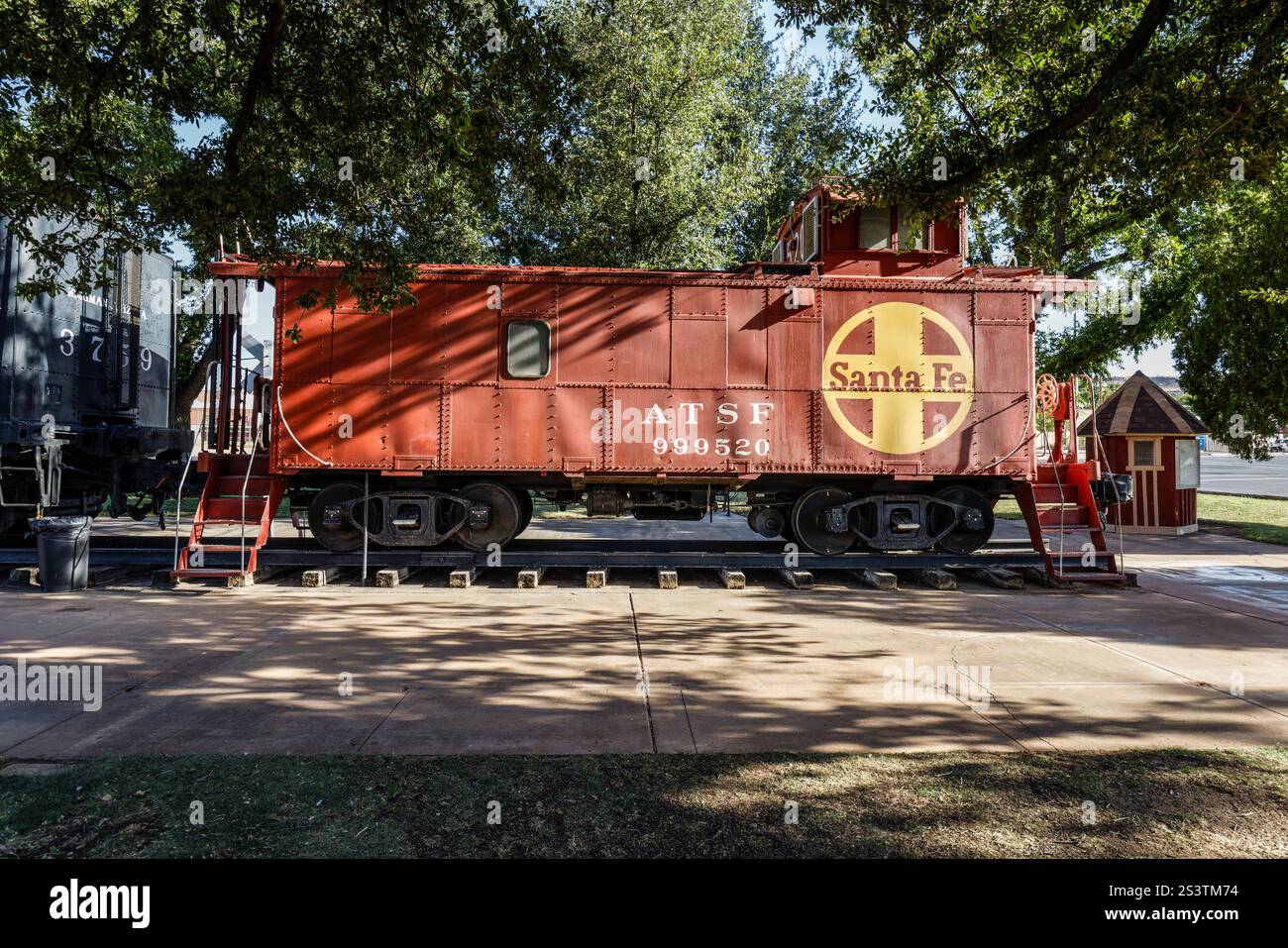 Caboose 999520 behind AT Santa Fe 3759 heavy mountain steam railway locomotive, Locomotive Park ...