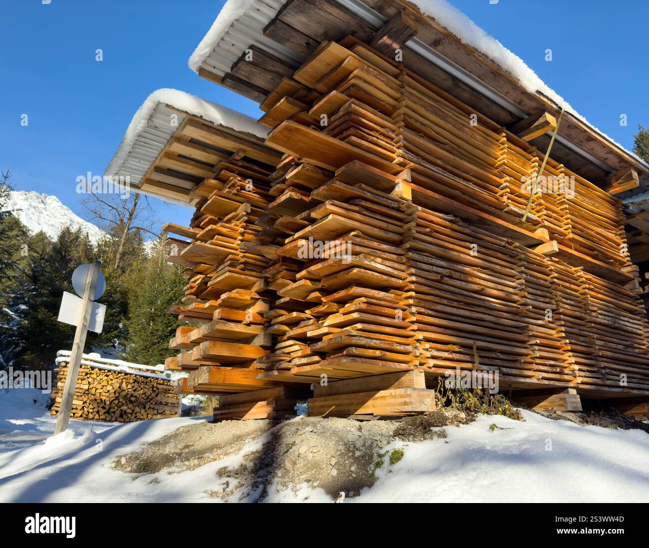 Lumber in the lumber industry, boards Stock Photo - Alamy