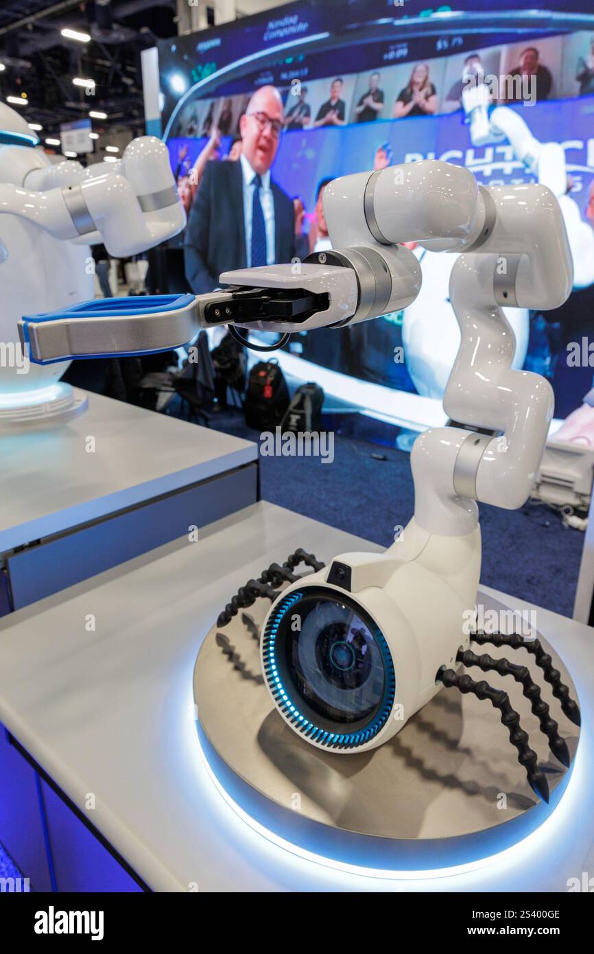 Las Vegas, USA. 09th Jan, 2025. Scorpion, a robotic bartender, by ...