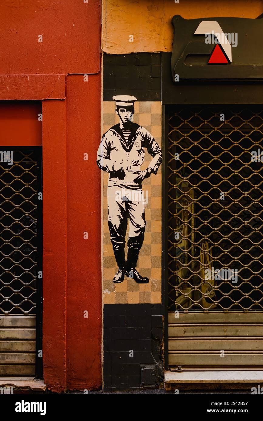 Artistic shopfront france hi-res stock photography and images - Alamy