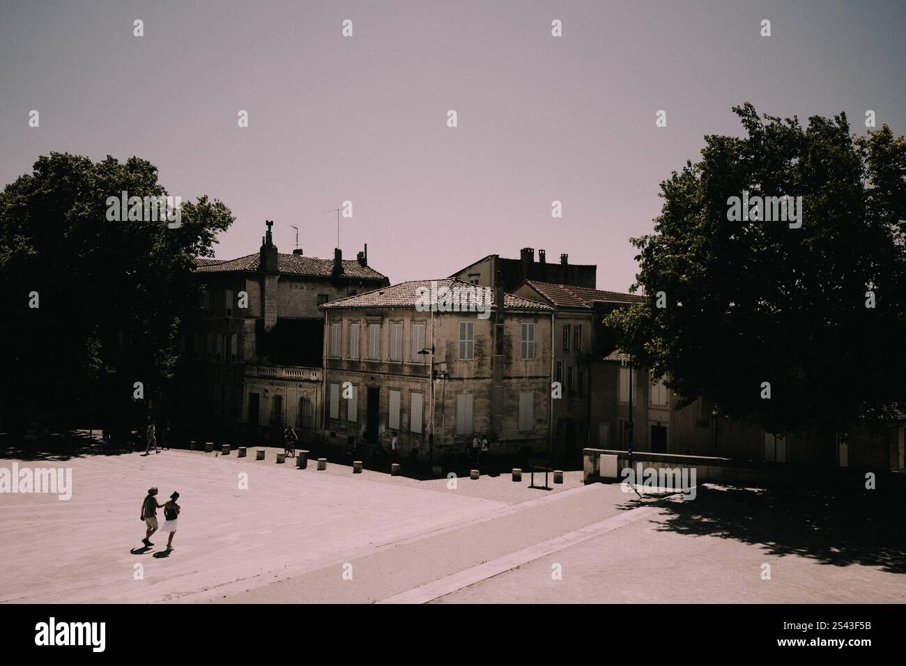 Avignon street view Stock Photo - Alamy