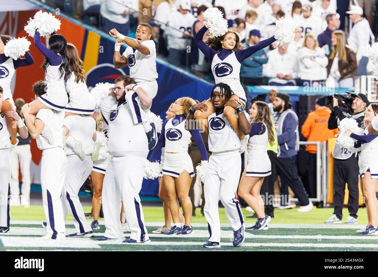 Miami Gardens, Florida, USA. 09th Jan, 2025. Penn State cheerleaders during NCAA football game ...