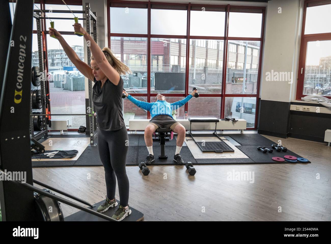DEN HAAG - People are working out at a gym in Scheveningen. Sports ...