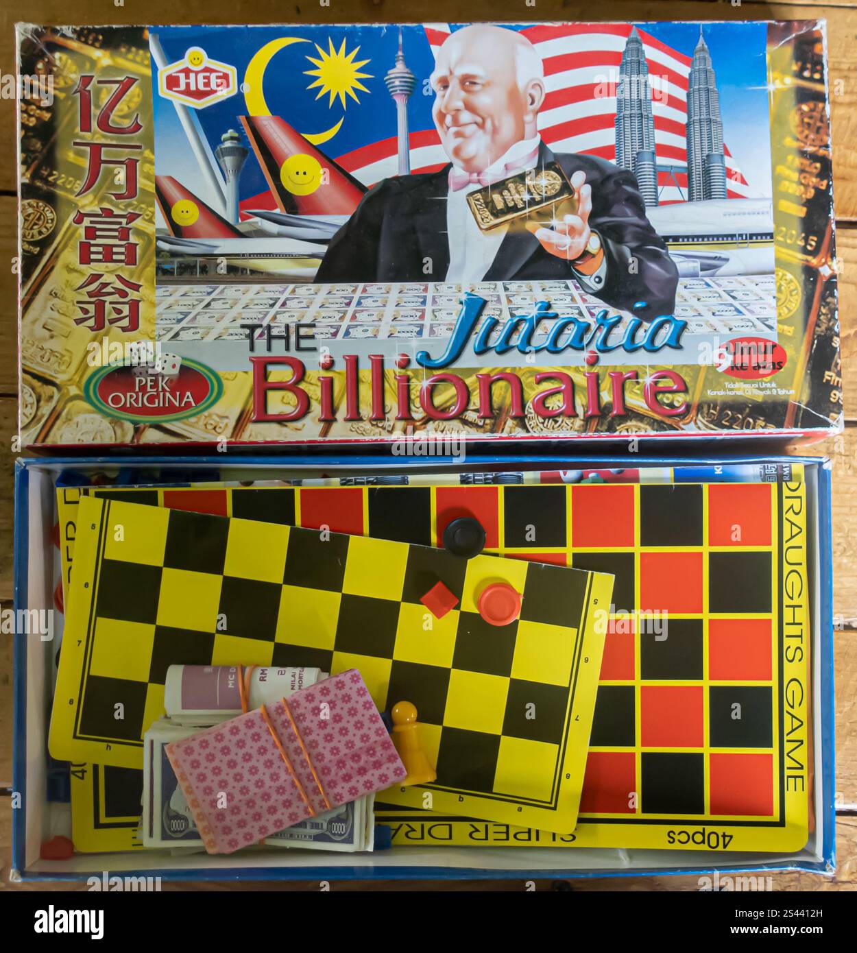 The Millionaire billionaire card game - Jutaria monopoly compendium set ...