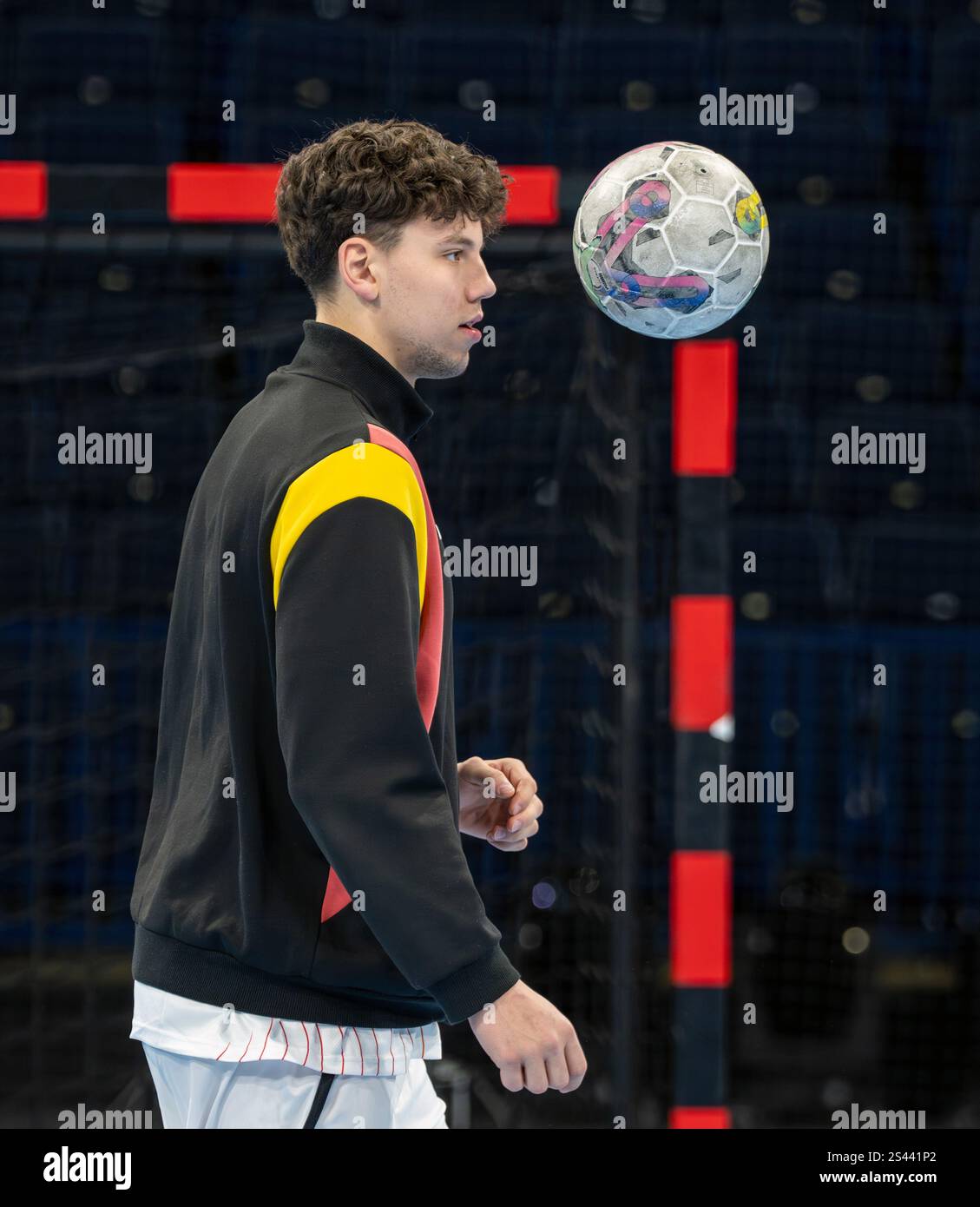 Hamburg, Germany. 10th Jan, 2025. Handball: DHB team media day before ...