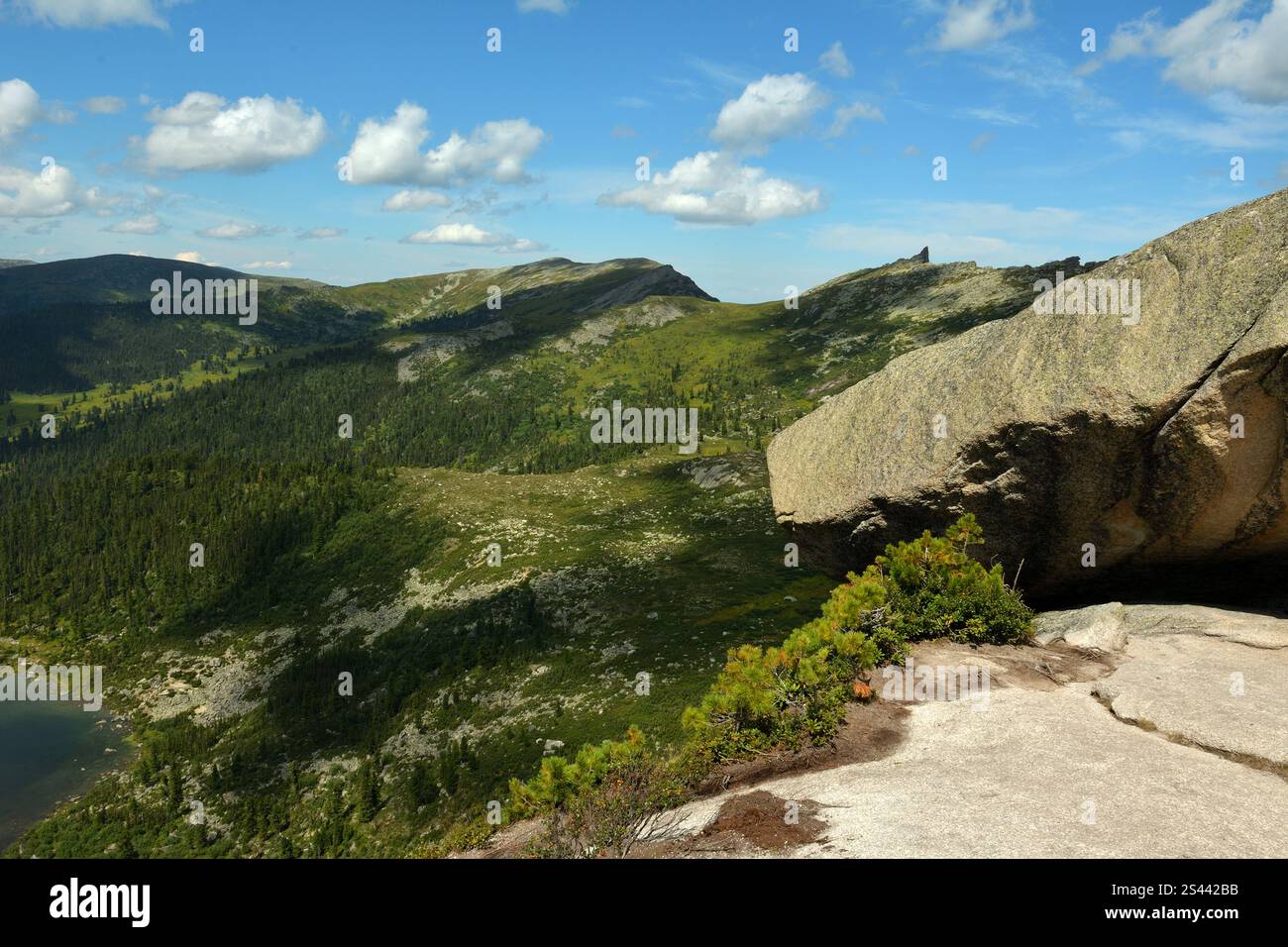 Huge overhanging monolith hi-res stock photography and images - Alamy