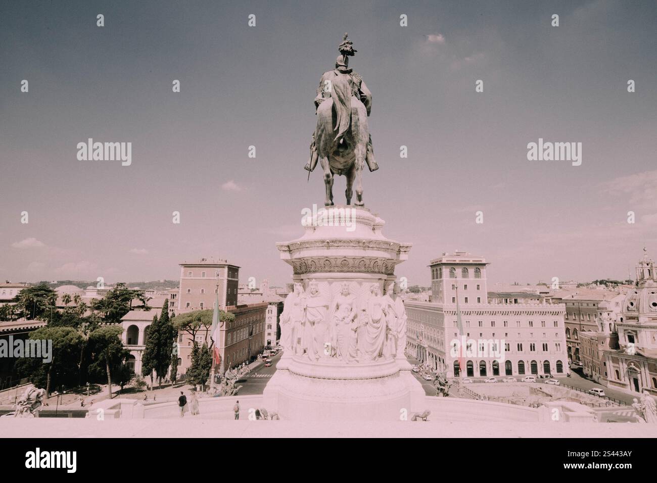 Victor Emmanuel II Monument Stock Photo - Alamy