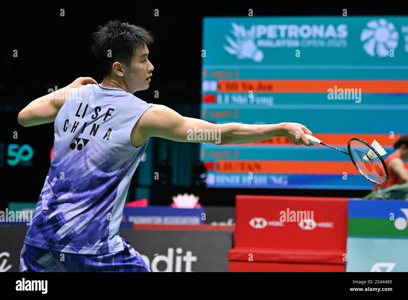 Kuala Lumpur, Malaysia. 10th Jan, 2025. Li Shifeng of China competes ...