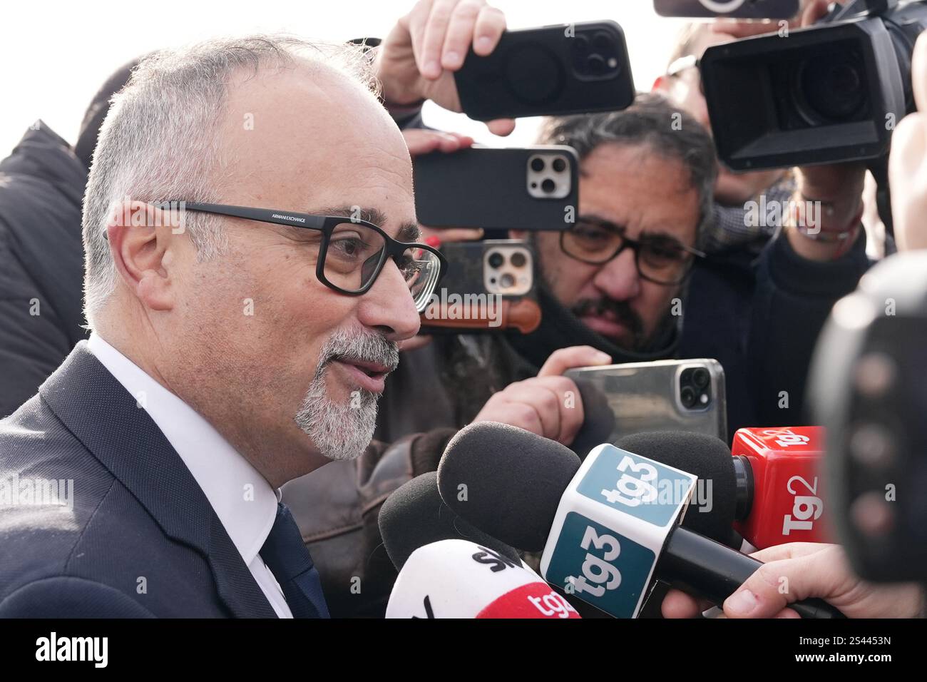 Milano, Italia. 10th Jan, 2025. Lawyer Alfredo De Francesco at Opera prison after a conversation ...