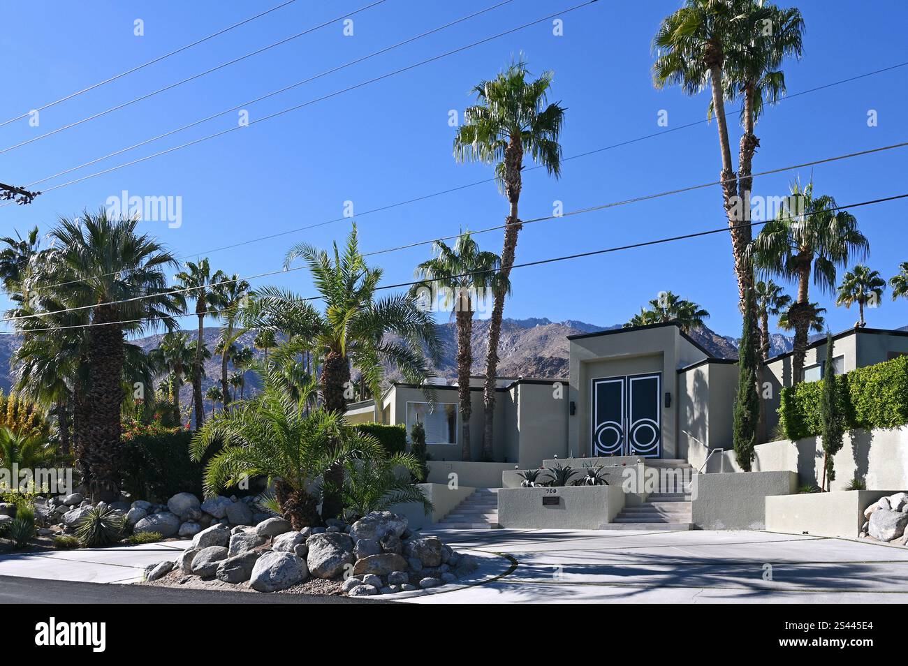 Midcentury modernism architecture in Palm Springs, California, USA ...